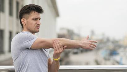 Nerve Entrapment Around the Elbow: Symptoms and Treatment